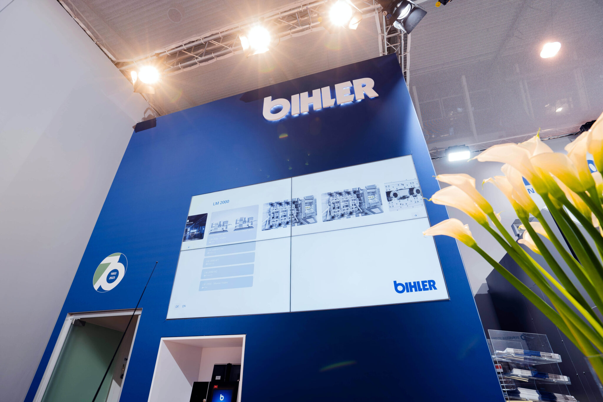 Monitor für Messestand - die richtige Größe finden